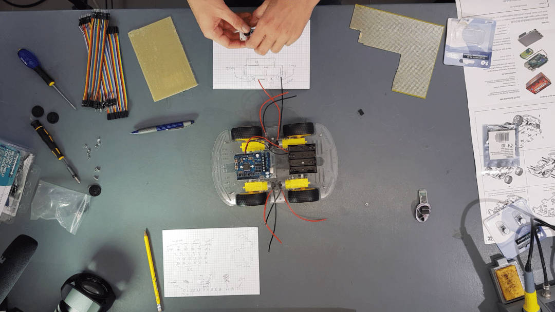 [6/50] Rover Arduino piloté par Bluetooth sur Android avec Virtuino
